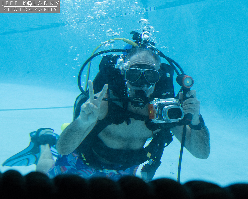 A very unique wedding! The Wonder of Underwater Wedding Photos - Jeff ...